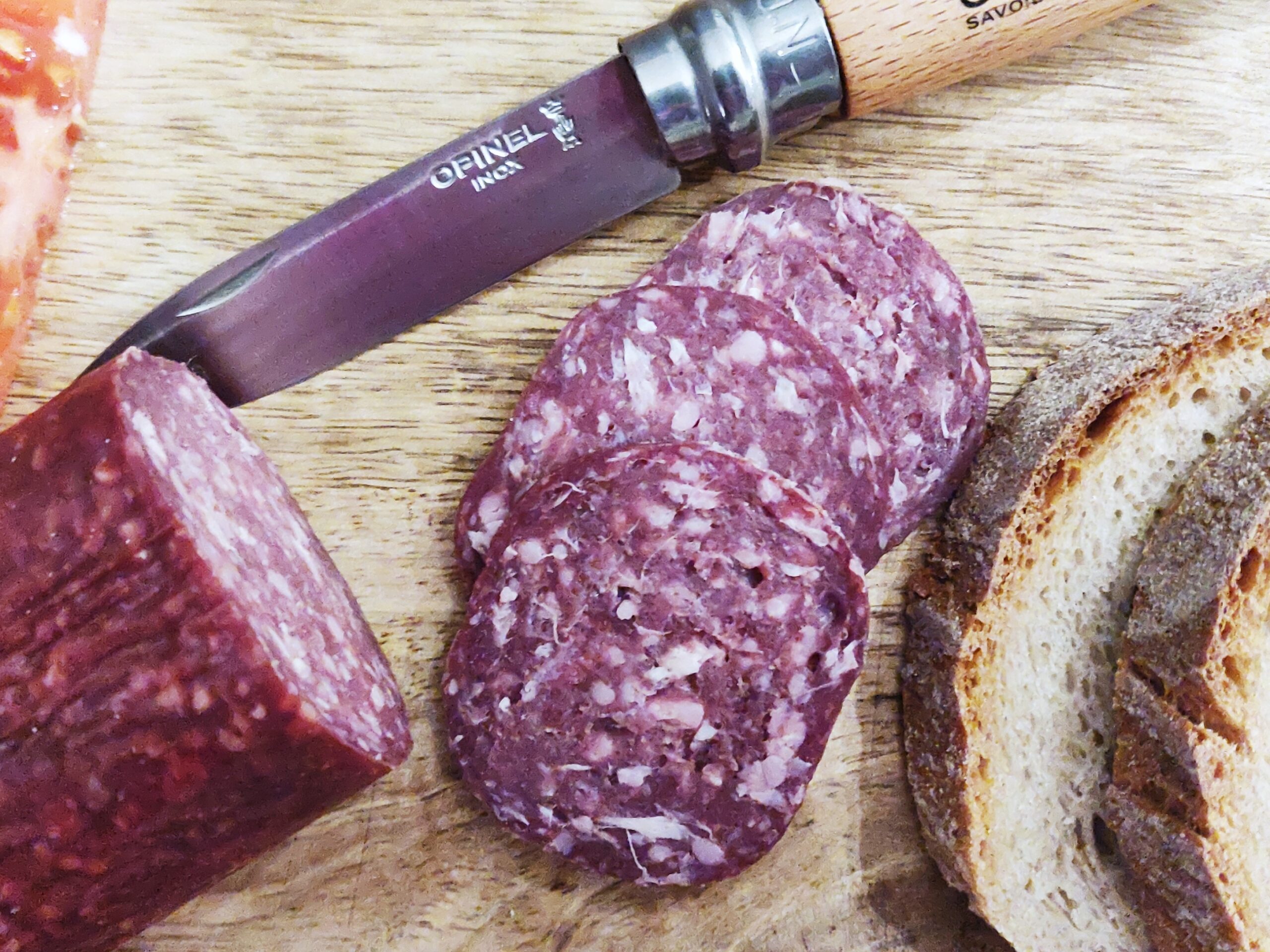 Jetzt gehts um die Wurst - Luca und Lia - Café und Feines